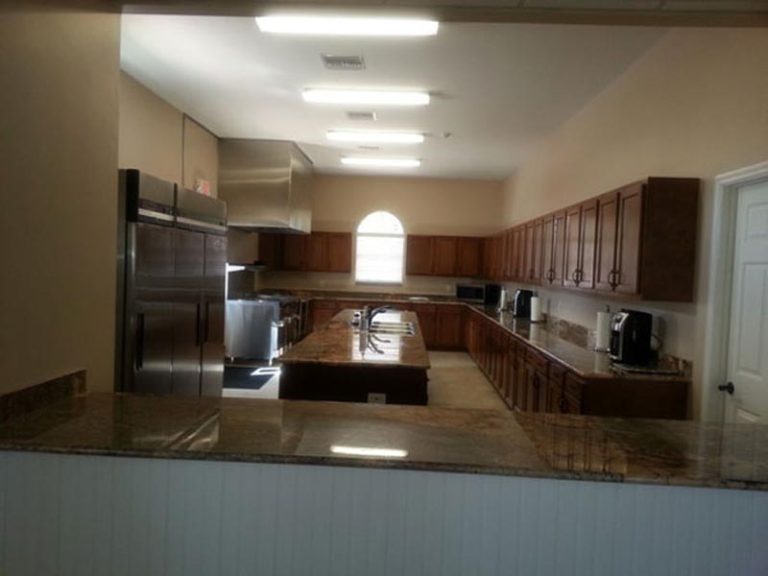 Clubhouse-kitchen- Sebring Village